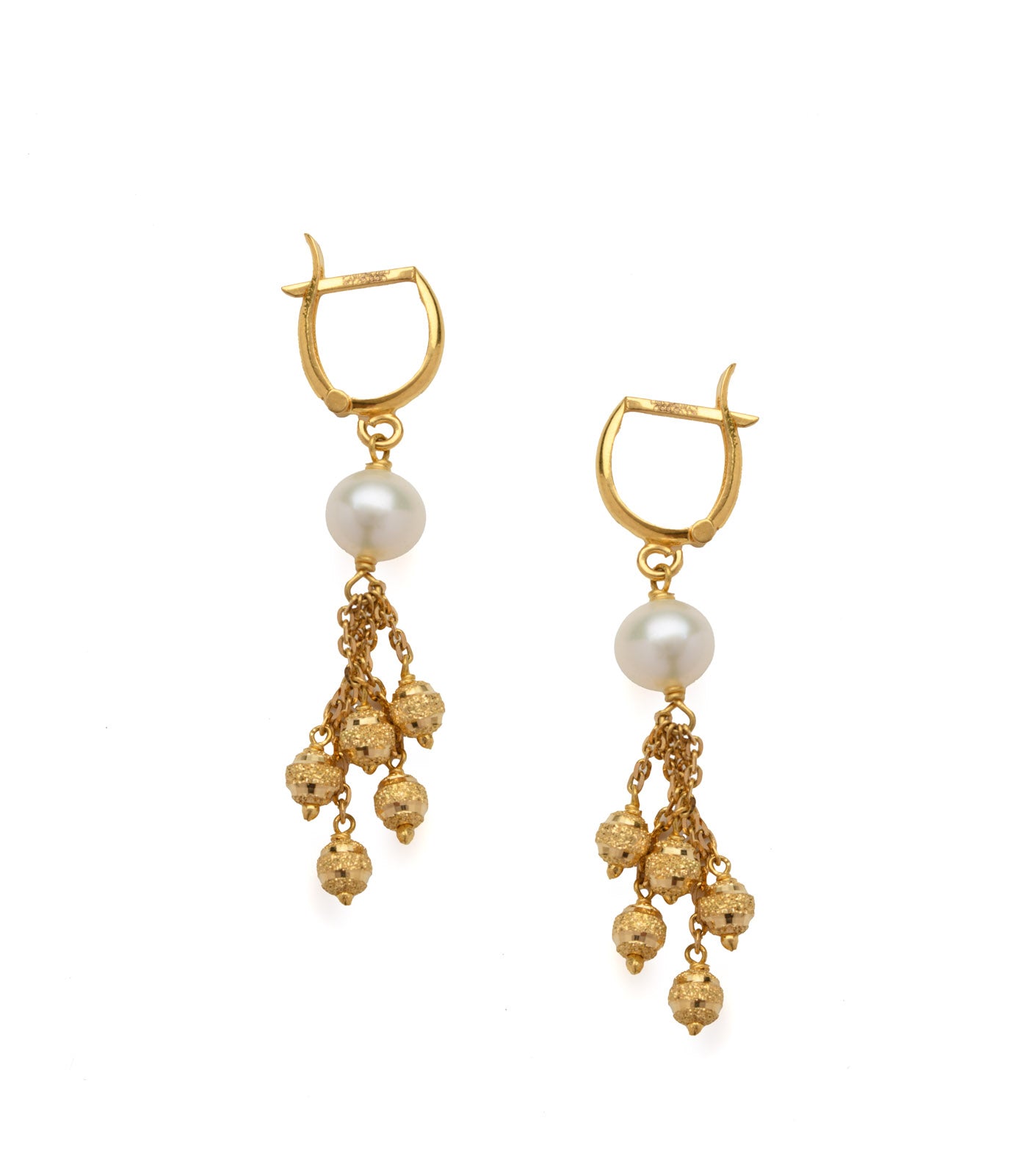 Earrings | Buy Flounce With Pearl Earrings @OnlinePNG – P. N. Gadgil & Sons Ltd