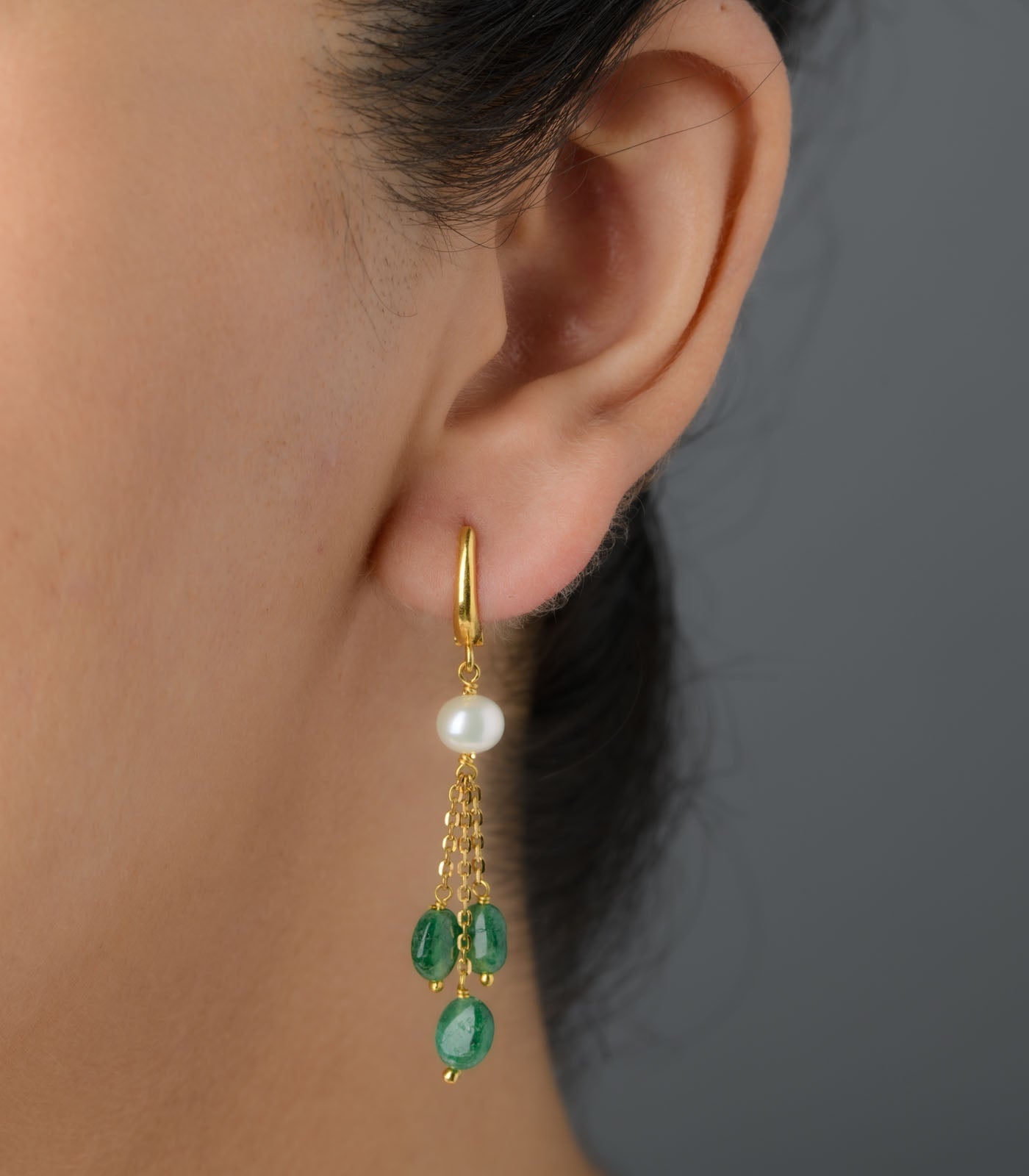 Earrings | Buy Trident Green Gemstones Earrings @OnlinePNG – P. N. Gadgil & Sons Ltd
